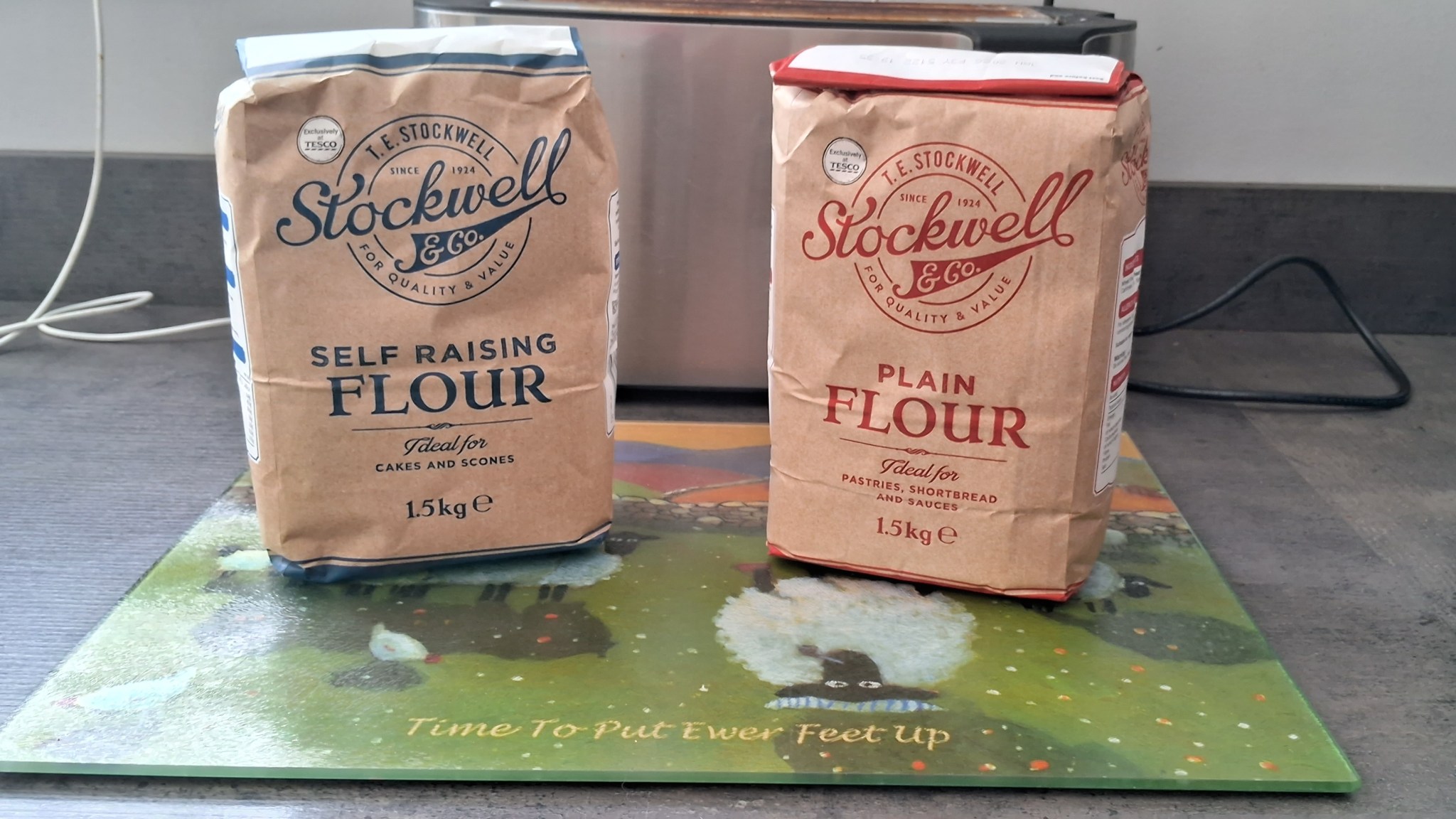 Self raising vs plain flour: What’s the difference? – Simple & Homely